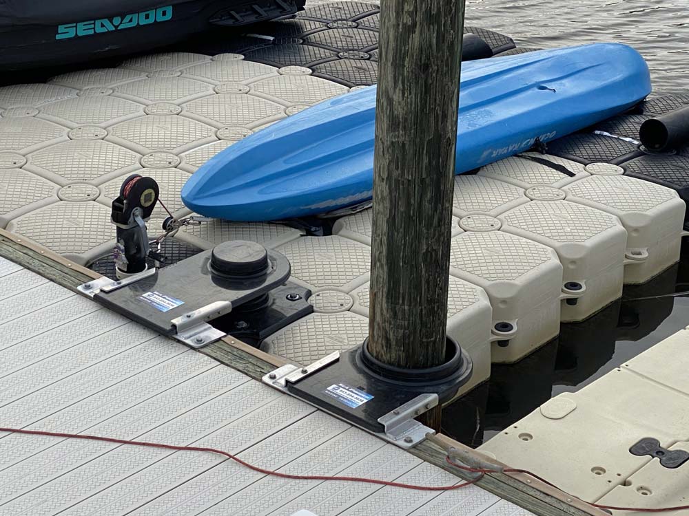 External Slide Guides with Adjustable Aluminum Bracket – Sea Power Marine